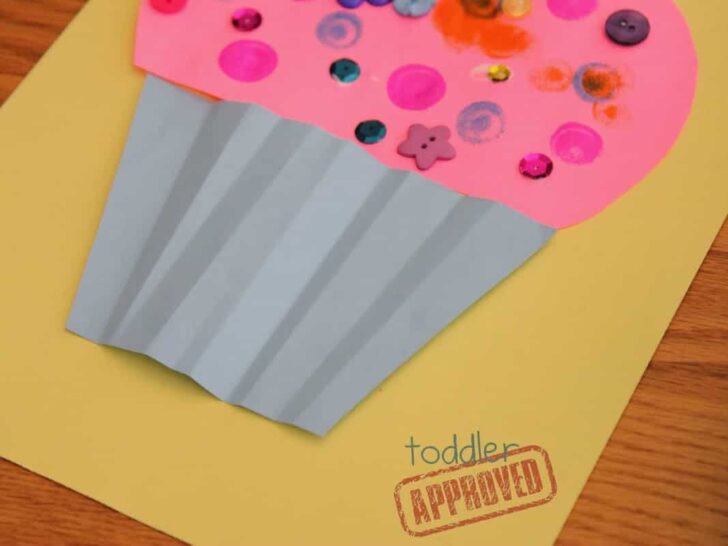 20+ Cupcake Crafts for Preschoolers - 3 Boys and a Dog